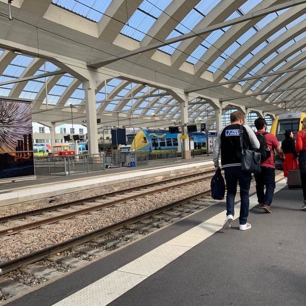 Photos at Gare SNCF de Reims - 23 tips