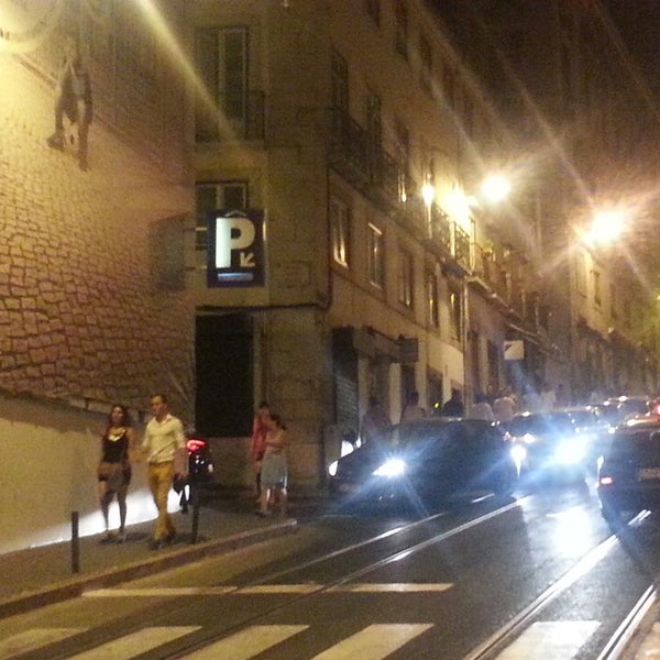 Estacionamento - Calçada do Combro - Centro Histórico - Calçada do ...