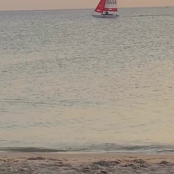 Photos at Aramco Beach | شاطئ ارامكو - Halfmoon Bay