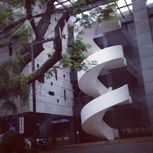 Ronac Art Center - Greenhills - 25 tips