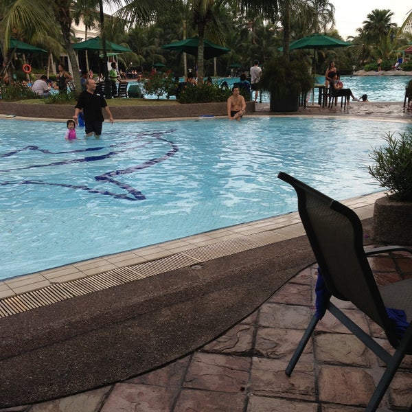 Swimming Pool Tropicana Golf & Country Resort - 2 tips from 223 visitors