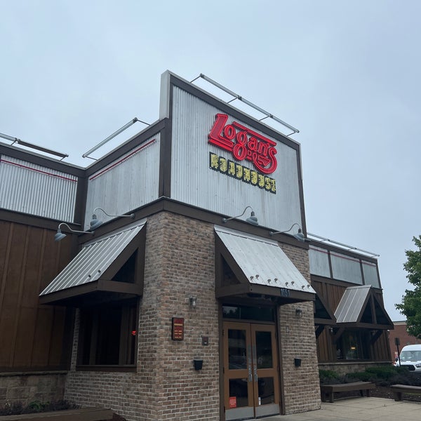 Logan's Roadhouse - Steakhouse