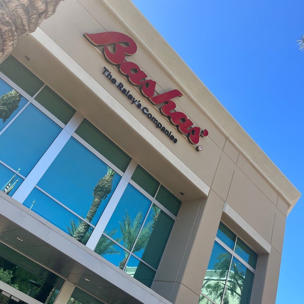 Bashas' Corporate Office - Art Gallery