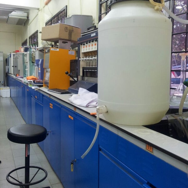 Makmal Anatomi Dan Fisiologi Haiwan - College Lab