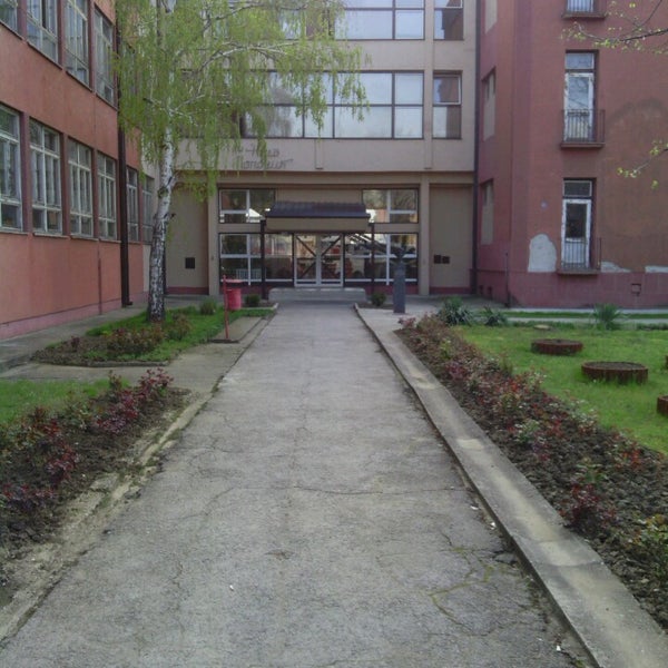 Osnovna skola "Nada Popovic" - Law School