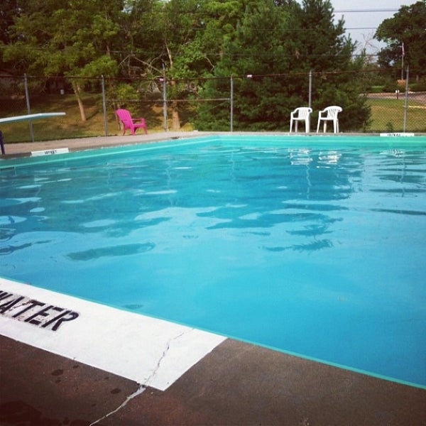 Camp Hickory Pool - Ingleside, IL