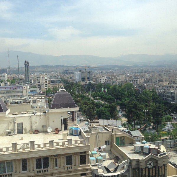 Viuna Café | كافه ويونا - منطقه 8 - 24 tips