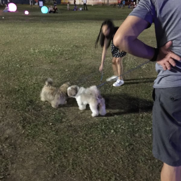 Blue Wave at Metropolitan Park (Now Closed) - Barangay 76 - Pasay ...