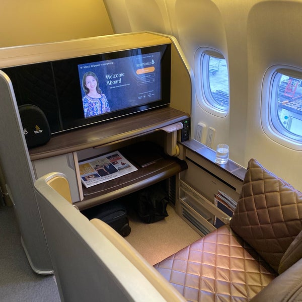 SQ002 SIN-HKG-SFO / Singapore Airlines
