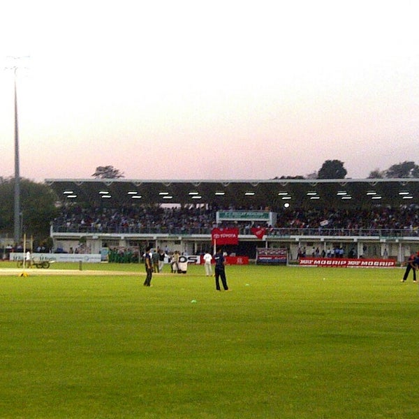 Sports Complex, Jamia Millia Islamia - jamia nagar, okhla
