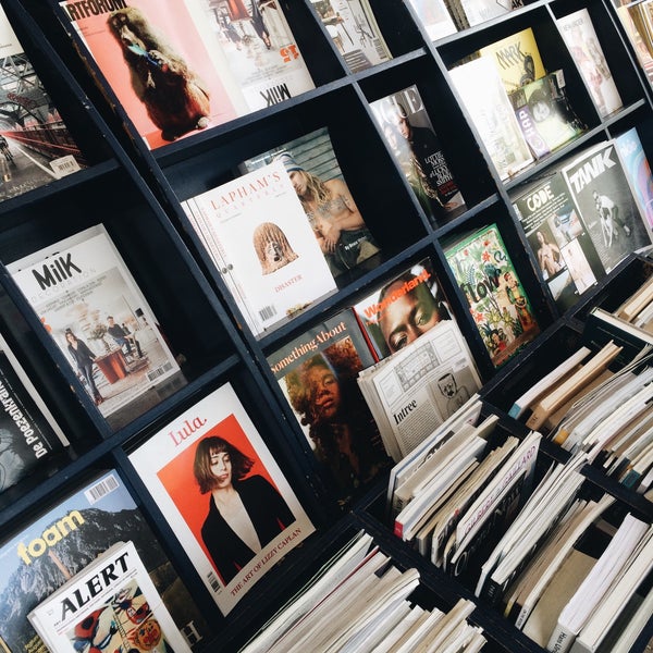 Athenaeum Boekhandel - Bookstore in Kuip