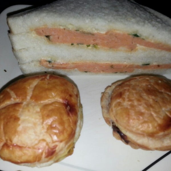 Photos at American Express Bakery - Bandra West - 16 tips from 236 visitors