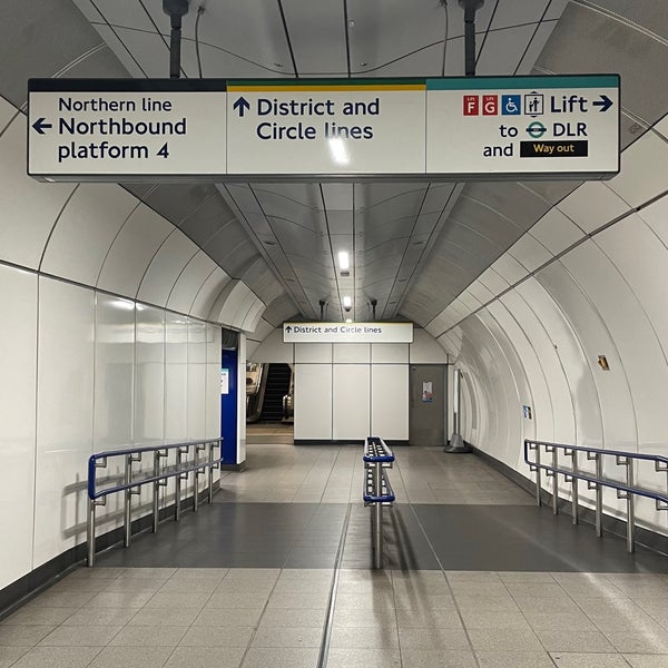 Photos at Bank London Underground and DLR Station - Metro Station in ...