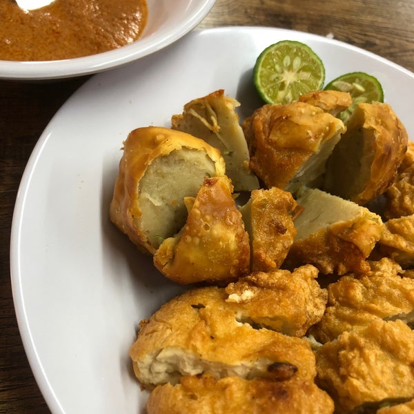 Batagor Riri - Jl. Burangrang No. 41