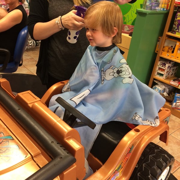 KidSnips - North Side - 1953 N Clybourn Ave