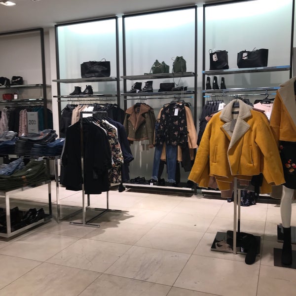 Zara - Centrum Almere Stad - 201 visitors