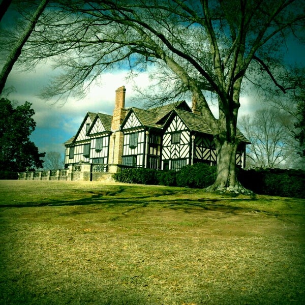 Agecroft Hall - Near West End - 5 tips from 344 visitors