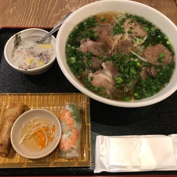 hoang thom - Vietnamese Restaurant in 中央区