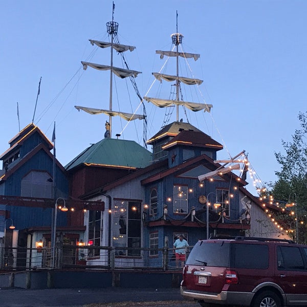 Pirate's Landing - 16 tips from 323 visitors