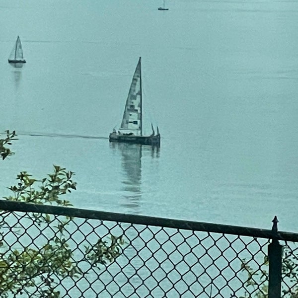 Magnolia Boulevard Viewpoint - Scenic Lookout in Seattle