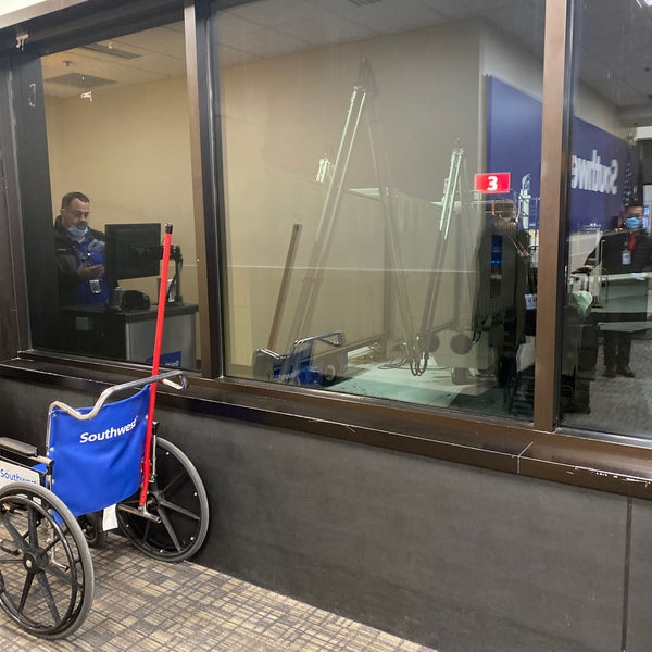 Gate A3 - Airport Gate in Columbus