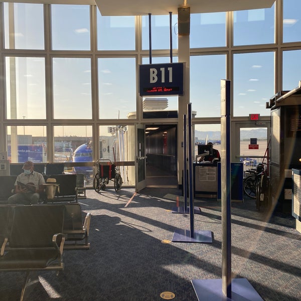 Gate B11 - Terminal 1, Concourse B