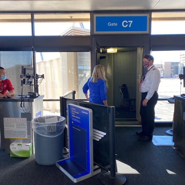 Gate C7 - Airport Gate in Phoenix