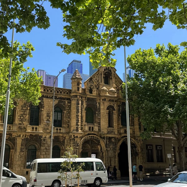 RMIT Building 20: Former Magistrates’ Court - Melbourne CBD - 1 tip