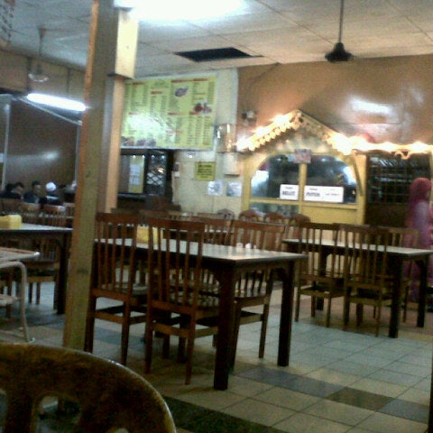 Photos at Restoran Perindu Kuning, Chendering - Thai Restaurant in ...