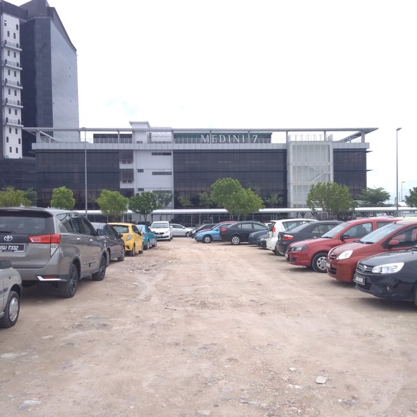Medini 7 - Jalan medini sentral 5,