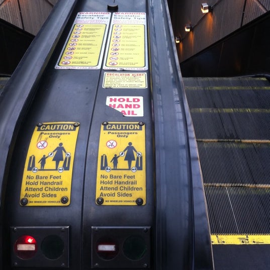 Photos at Braddock Road Metro Station - Metro Station in Braddock Road ...