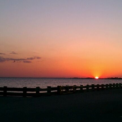 Ben T Davis Beach - Beach in Tampa