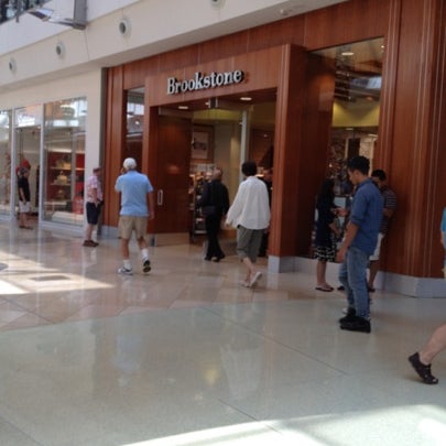 Brookstone (Now Closed) - Electronics Store in Millenia