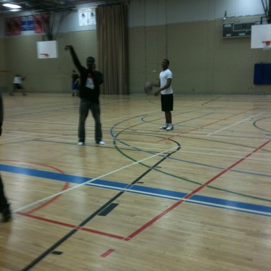 Photos at Complexe William-Hingston (CSDM) - Villeray-Saint-Michel-Parc ...