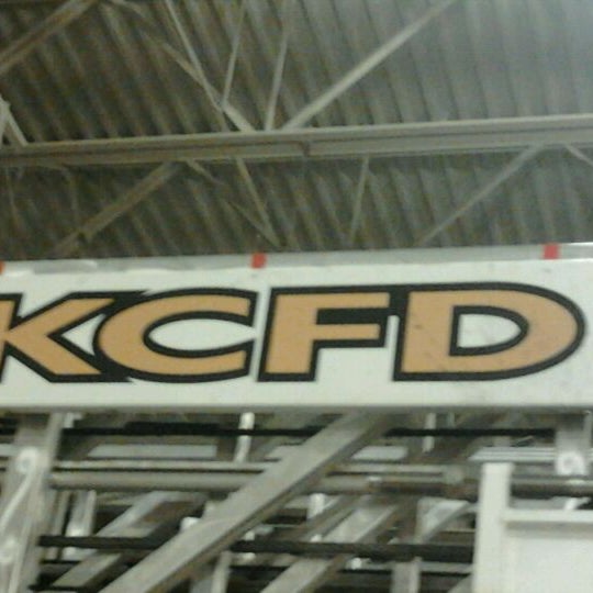 KCFD Station 19 - 550 W 43rd St