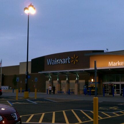 Walmart Supercenter - 2900 Roosevelt Rd