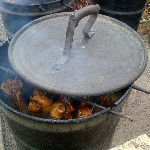 Chicken In A Barrel BBQ - 4-1586 Kuhio Hwy