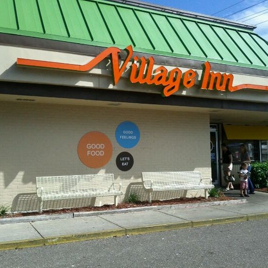 Village Inn - Diner in Largo