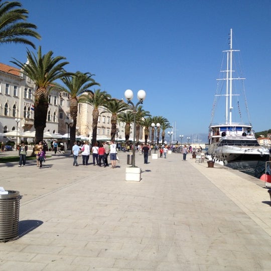 Trogirska riva - Waterfront in Trogir