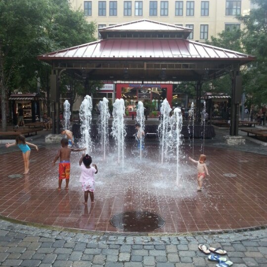 Rockville Town Square - Shopping Plaza in Town Square