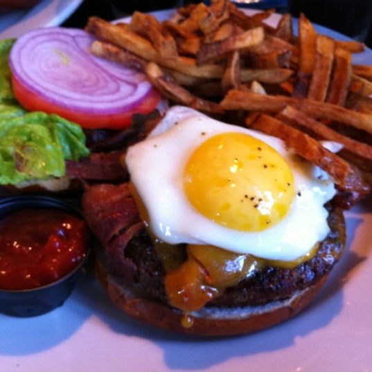 Kuma's Corner - Burger Joint in Northwest Side