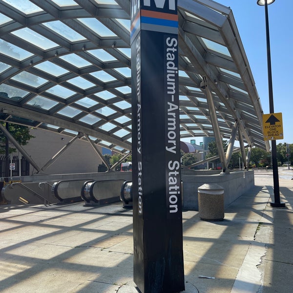 Stadium-Armory Metro Station - Hill East - 192 19th St. SE