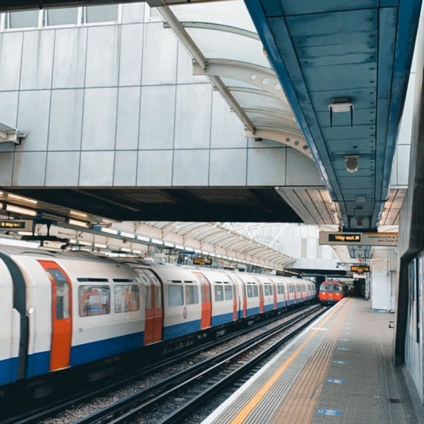 Photos at Hammersmith London Underground Station (District and ...