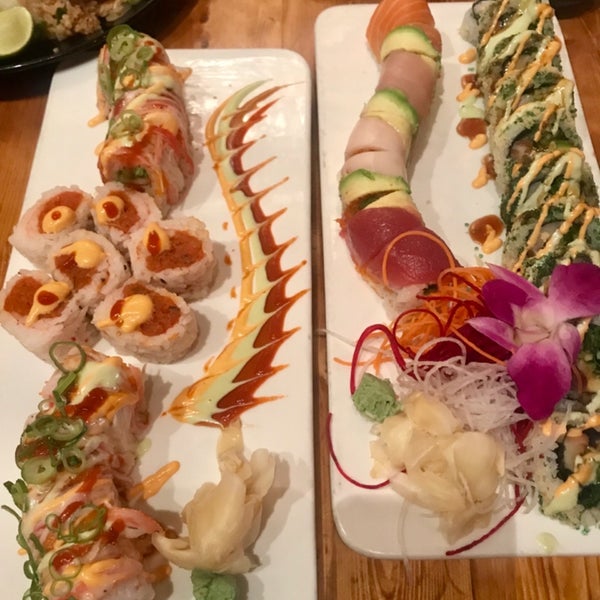 Circle Sushi and Grill - Sushi Restaurant in North Side