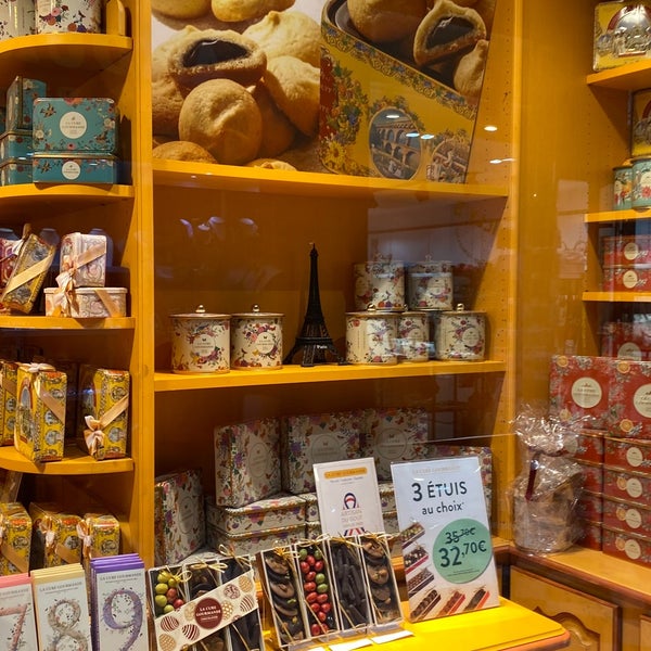 La Cure Gourmande - Candy Store in Paris