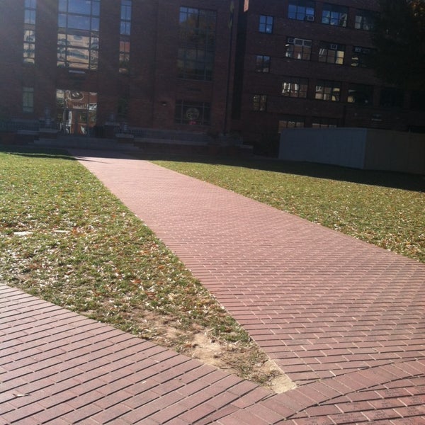 Photos at GWU University Yard - George Washington University - 5 tips