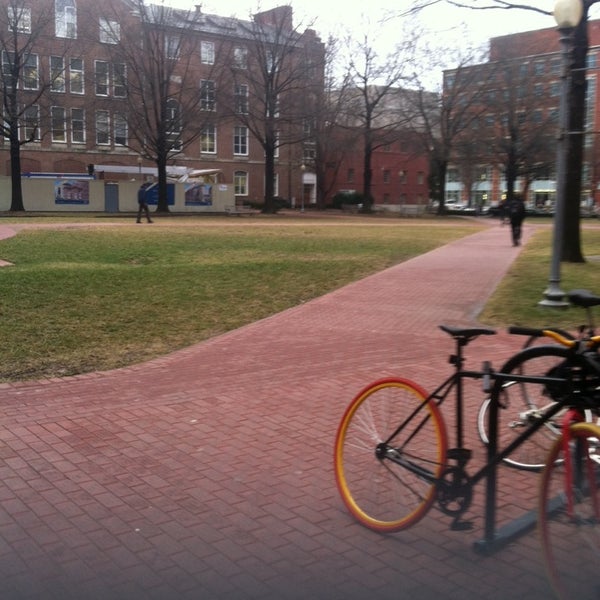 Photos at GWU University Yard - George Washington University - 5 tips