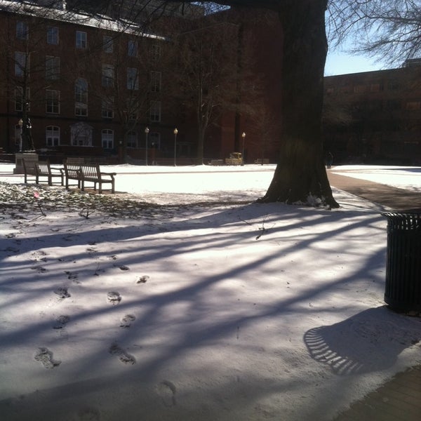 Photos at GWU University Yard - George Washington University - 5 tips