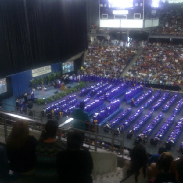 Photos at Ellis Davis Fieldhouse - Southwest Dallas - 3 tips from 279 ...