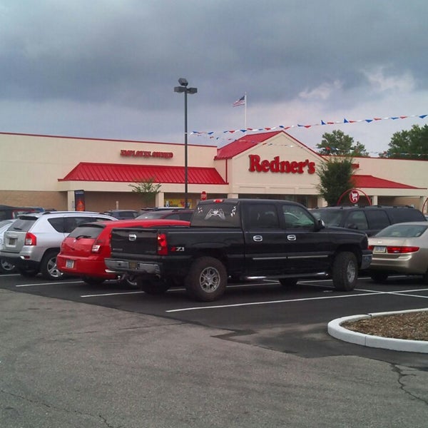 Redner's - 25 Greentree Dr